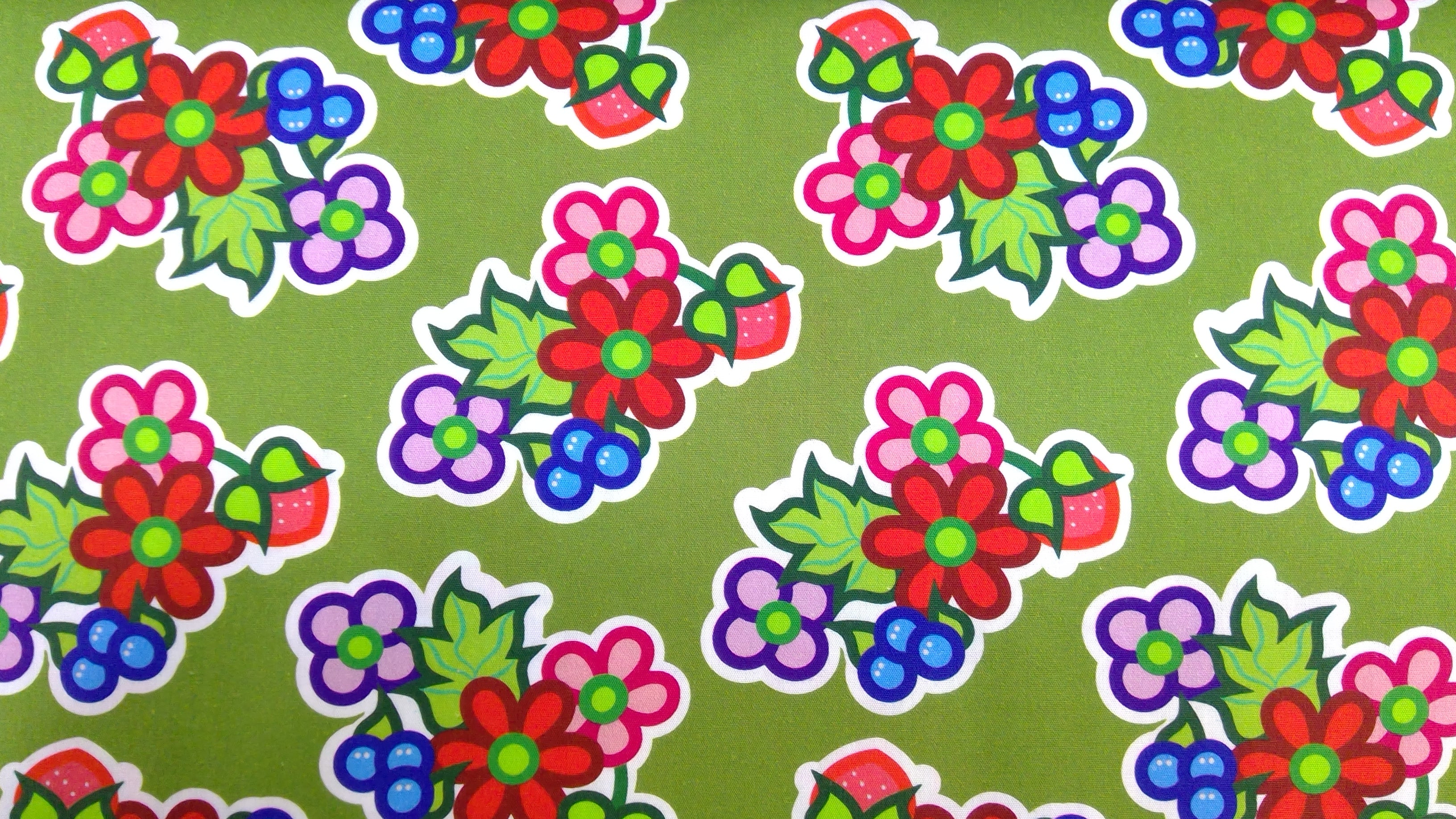 Green Kokom Flowers – W Dry Goods & Gifts